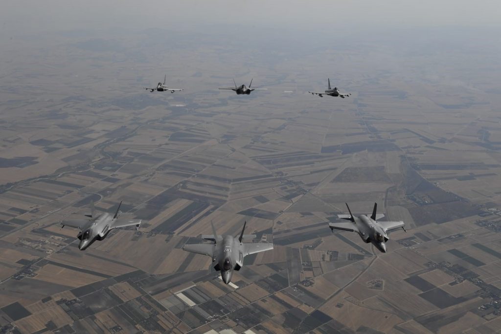 U.S. F-35s conduct bilateral training with Italian F-35 and Eurofighter ...