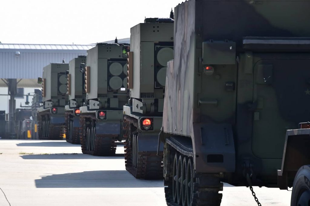 U.S. Army deploys M270 rocket launchers to Europe > 41st Field ...