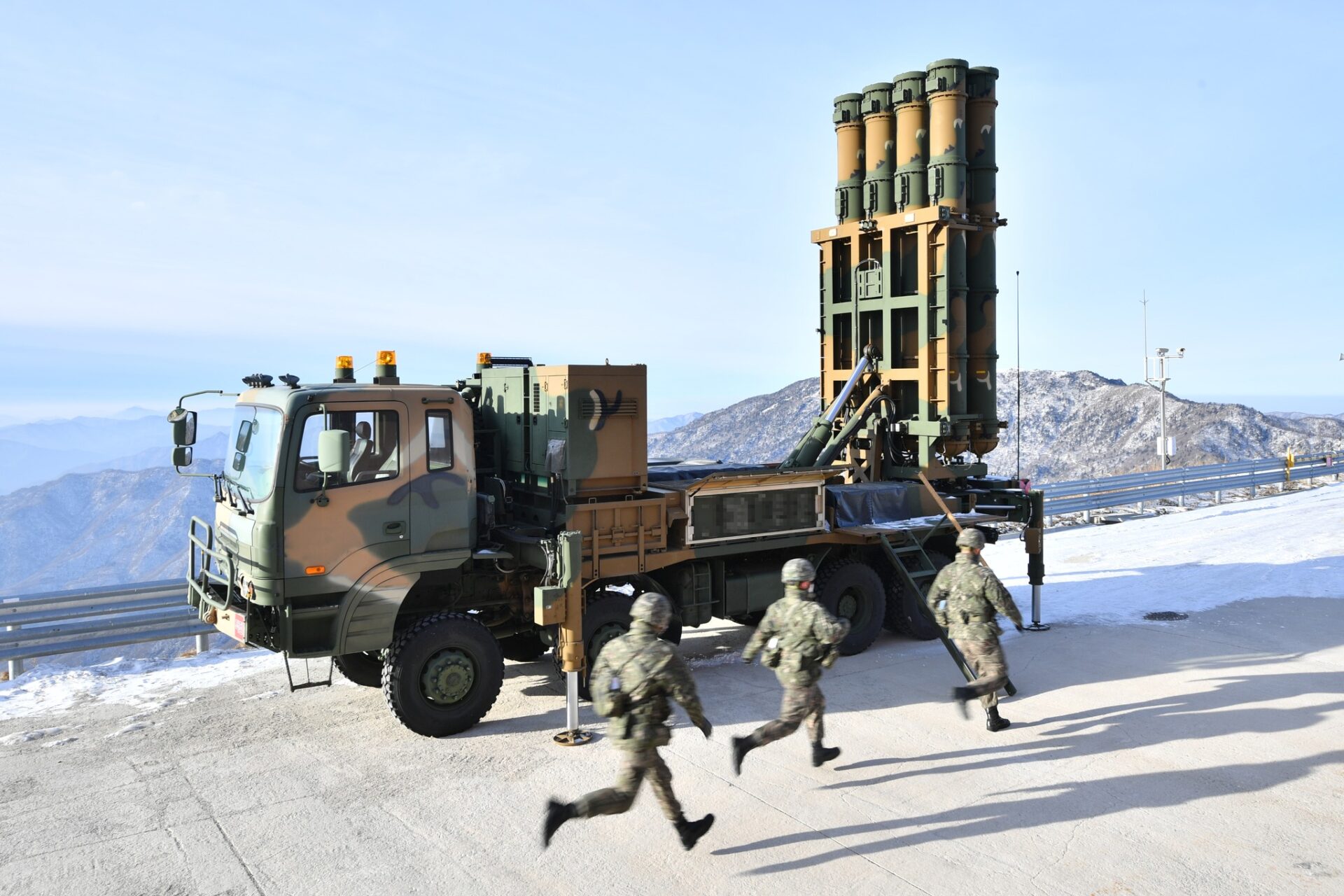 South Korea signs $3B deal with UAE for Cheongung-II missile systems