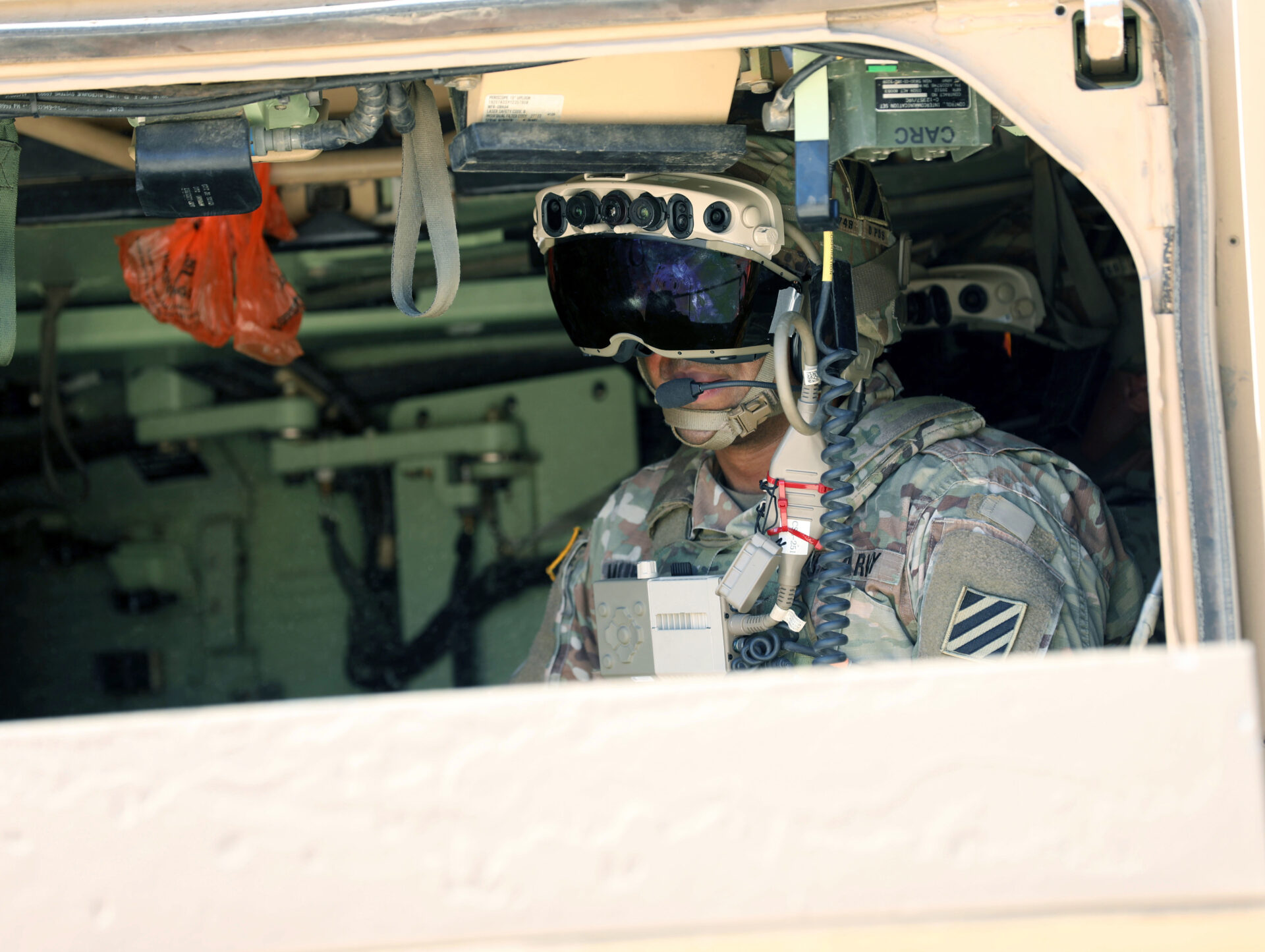 US Army incorporates augmented reality goggles into combat vehicles