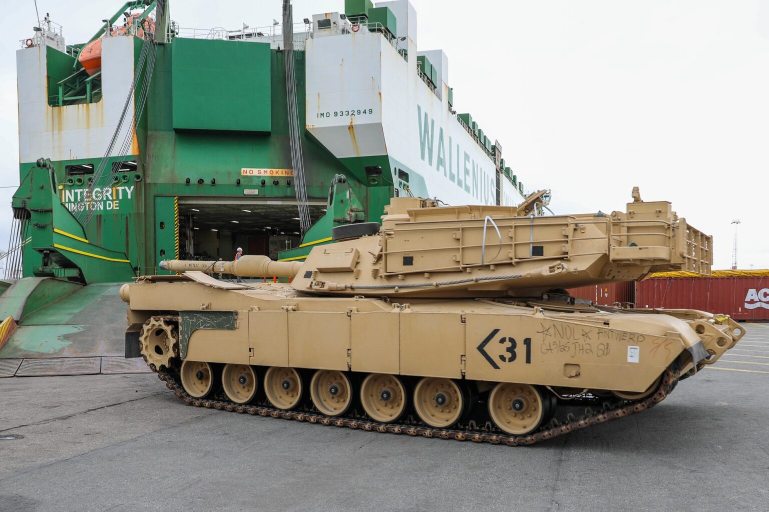 US Abrams tanks begin to arrive in Europe amid Russia-Ukraine war