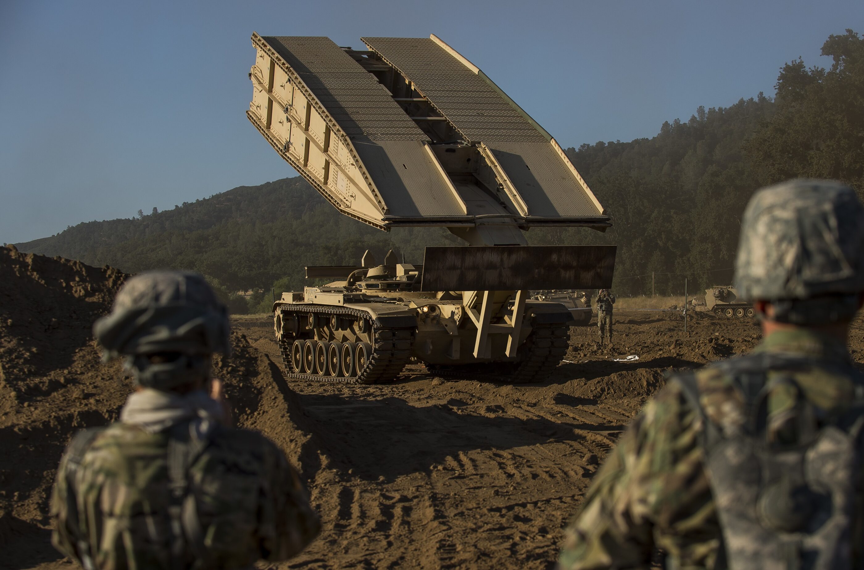 Ukraine receives M60 tanks fitted with folding bridges