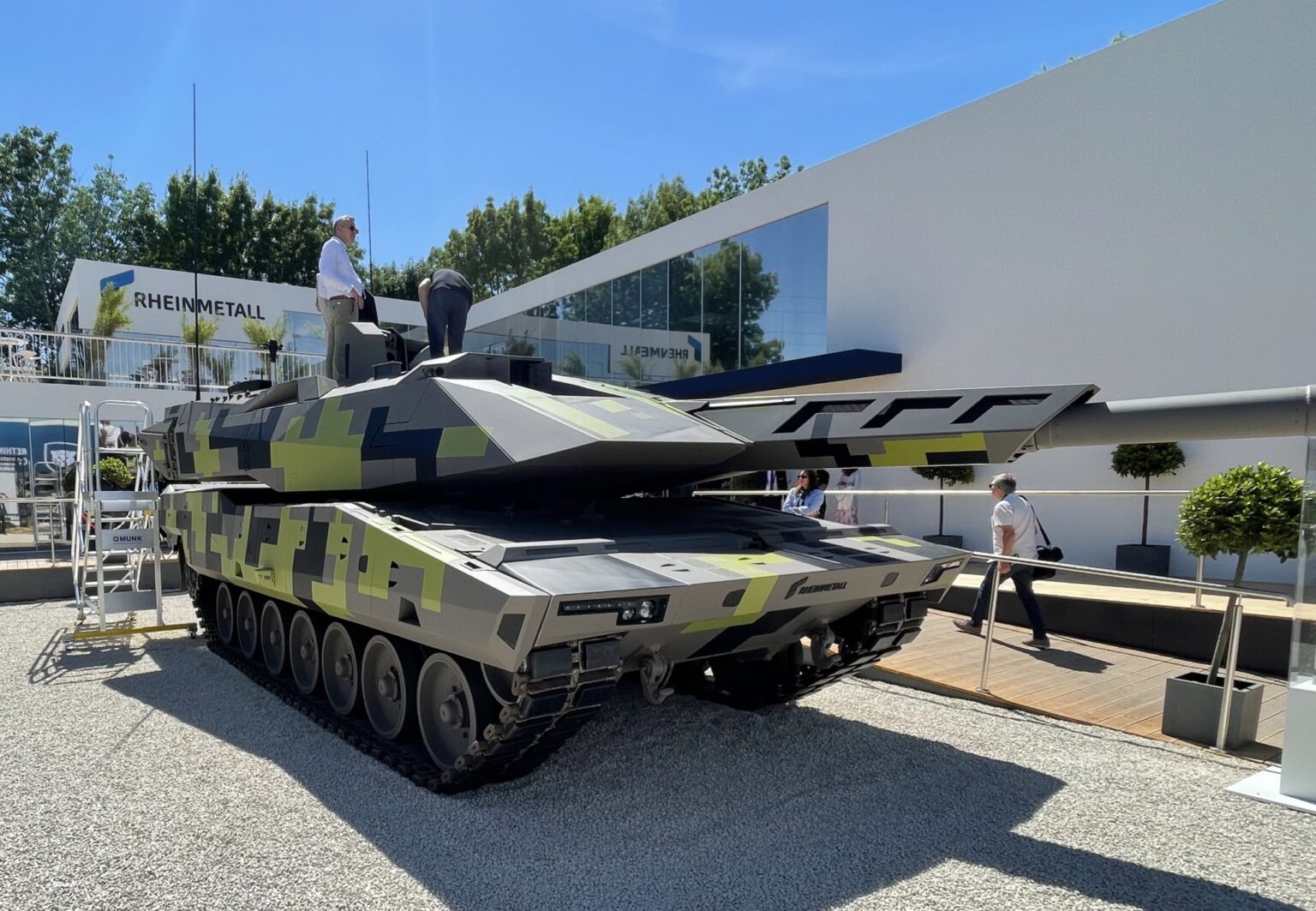 New joint venture to develop Italy’s future battle tanks