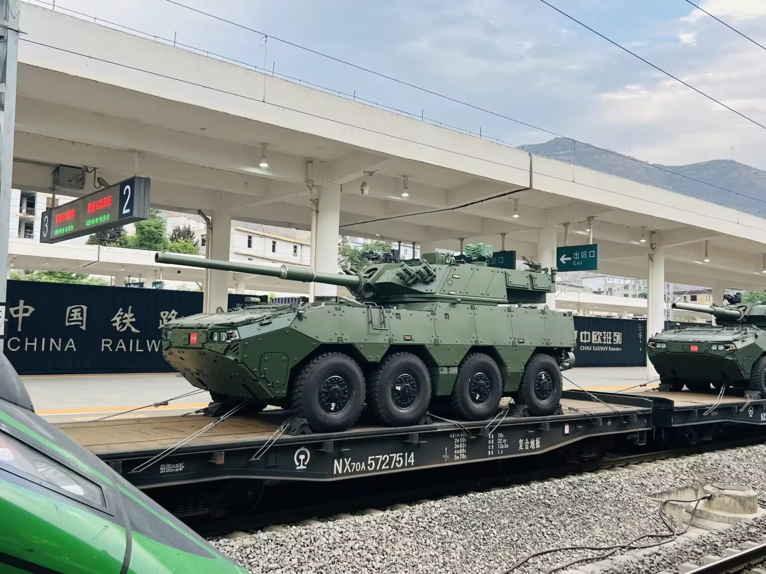Chinese Army receives next-gen wheeled assault vehicles