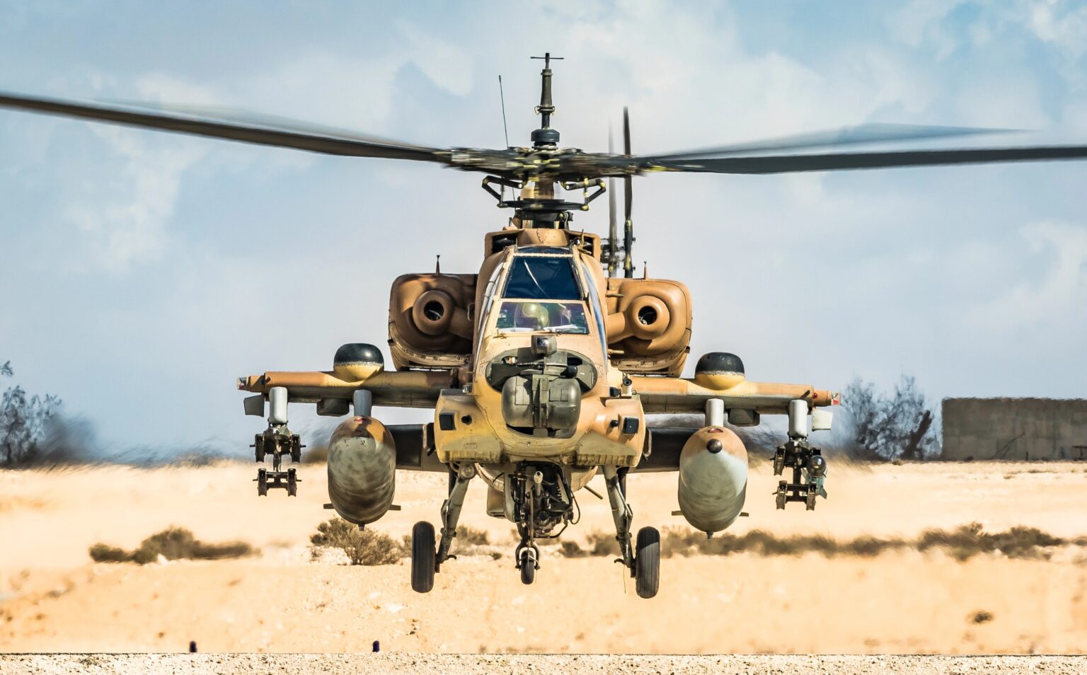 Israel to equip Apache helicopters with new missile defense system