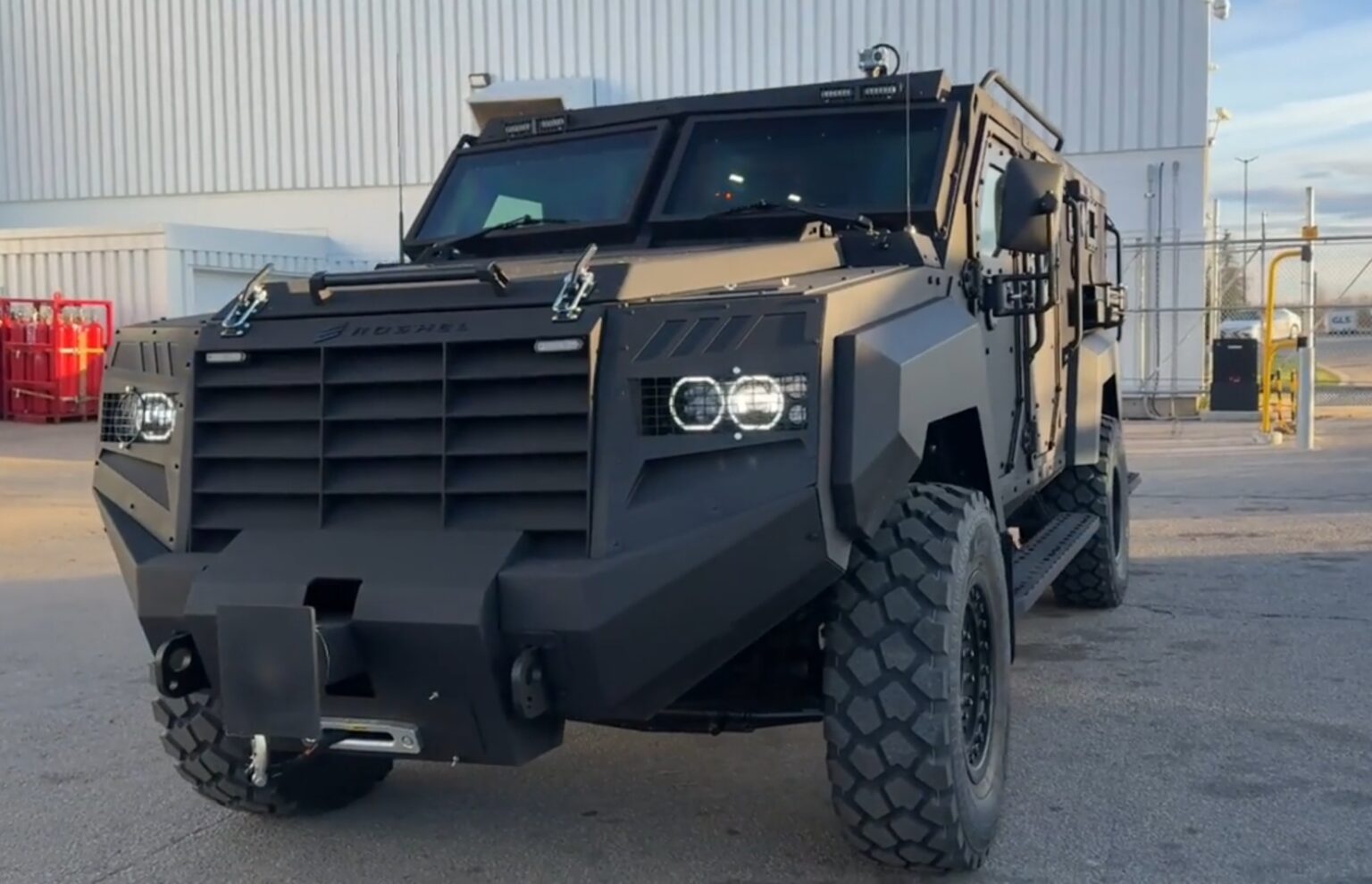 Defence Blog - Roshel delivers Senator ERV to U.S. Law Enforcement in ...