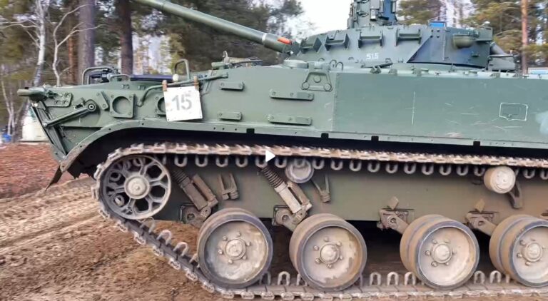 Russian military gets new batch of BMP-3 fighting vehicles