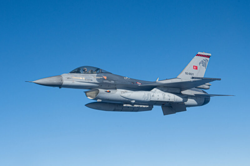 Turkey confirms pilot killed in F-16 fighter jet crash