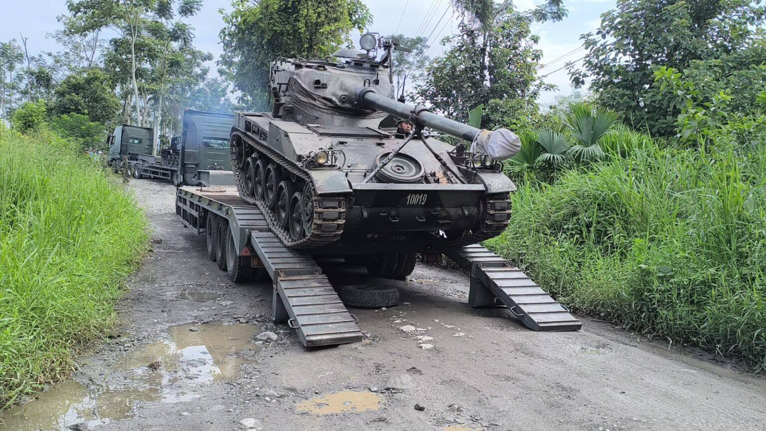 Defence Blog - Ecuador forces field AMX-13 tanks in anti-mining raid ...