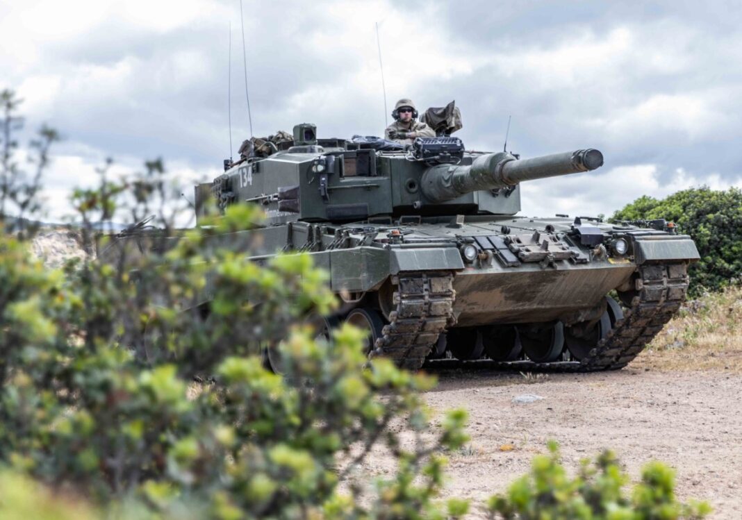 Israeli defense giant Elbit wins $350M mystery tank upgrade deal